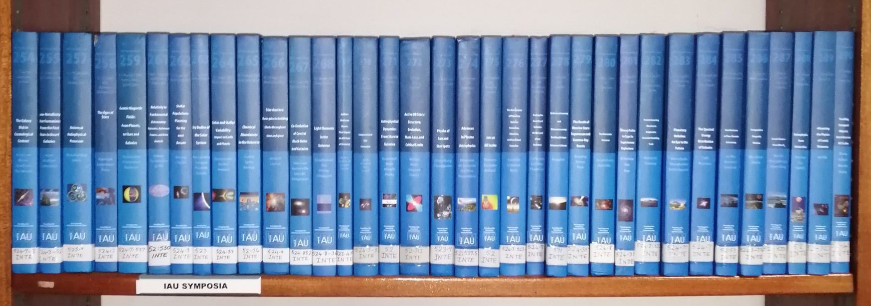 The AOP Library Old - Armagh Observatory and Planetarium