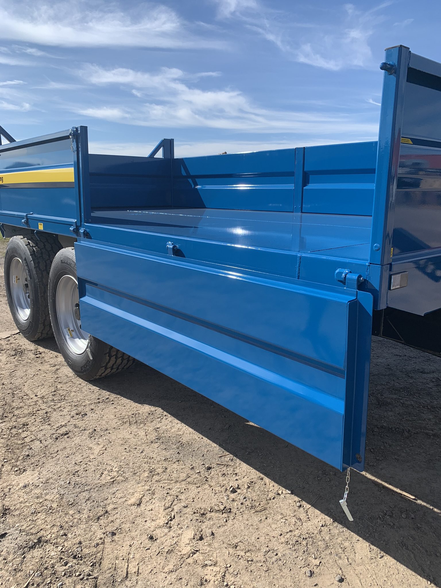 Fleming Tipping and Monoque Trailers - 10 Ton Tipping Trailer - Martin ...