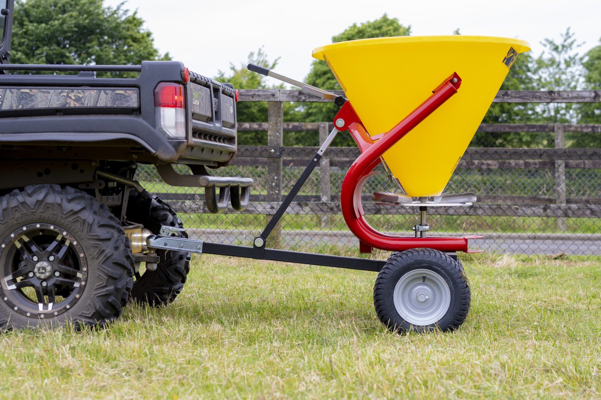 Fleming Compact Spreaders - Trailed - Martin Pears Engineering » Martin ...