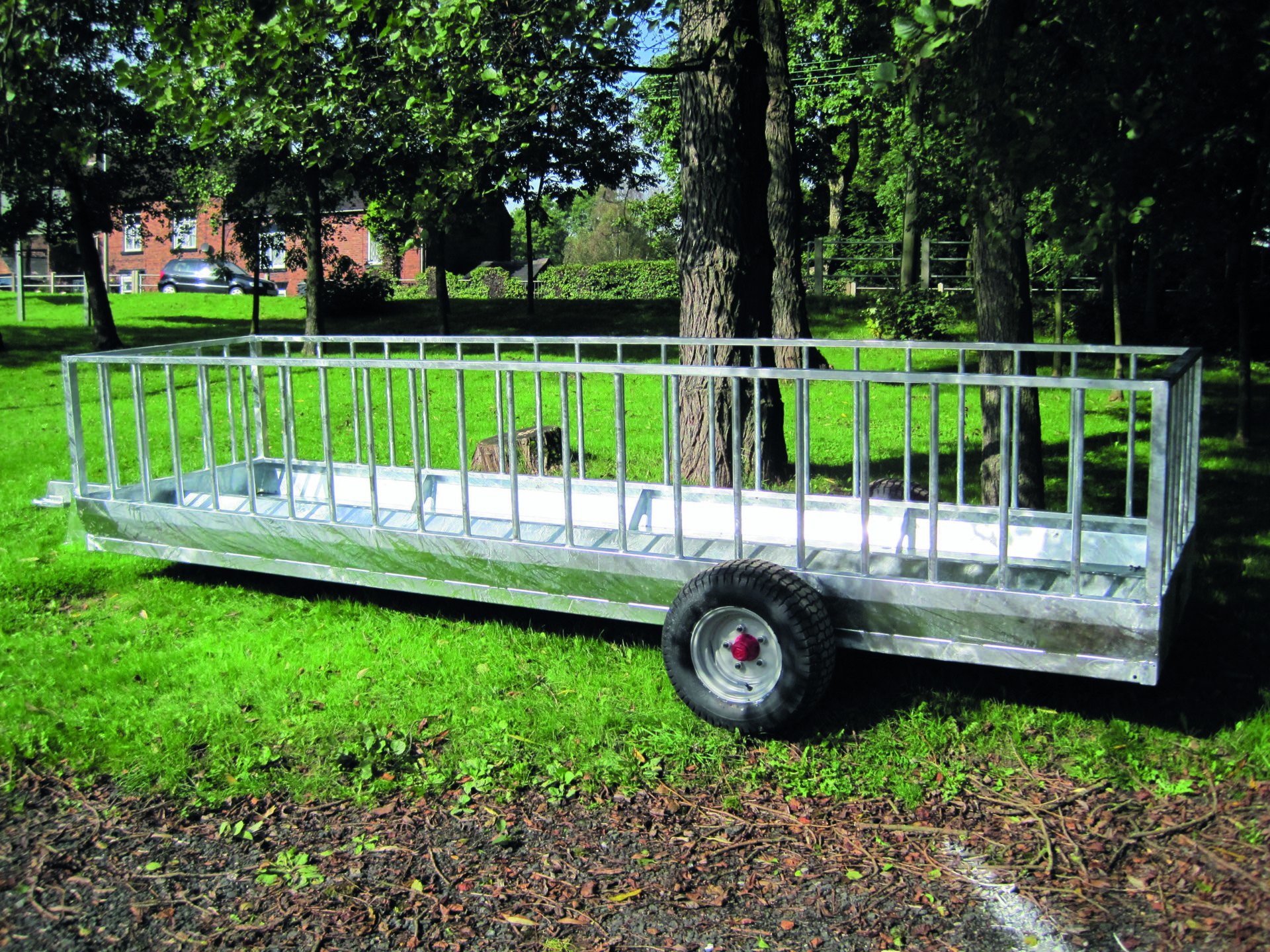 Bateman Sheep Feeding - Martin Pears Engineering » Martin Pears Engineering