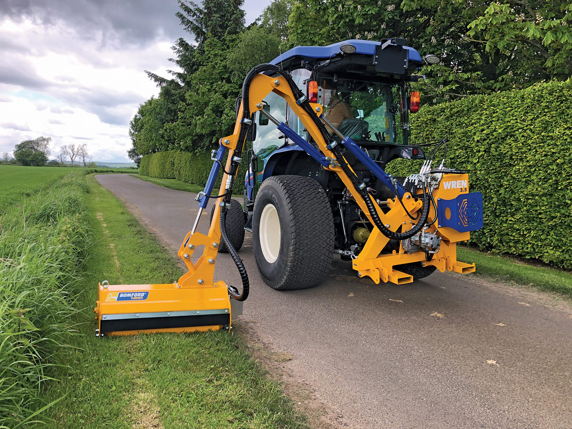 Bomford Hedge Trimmers - Wren - Martin Pears Engineering » Martin Pears ...