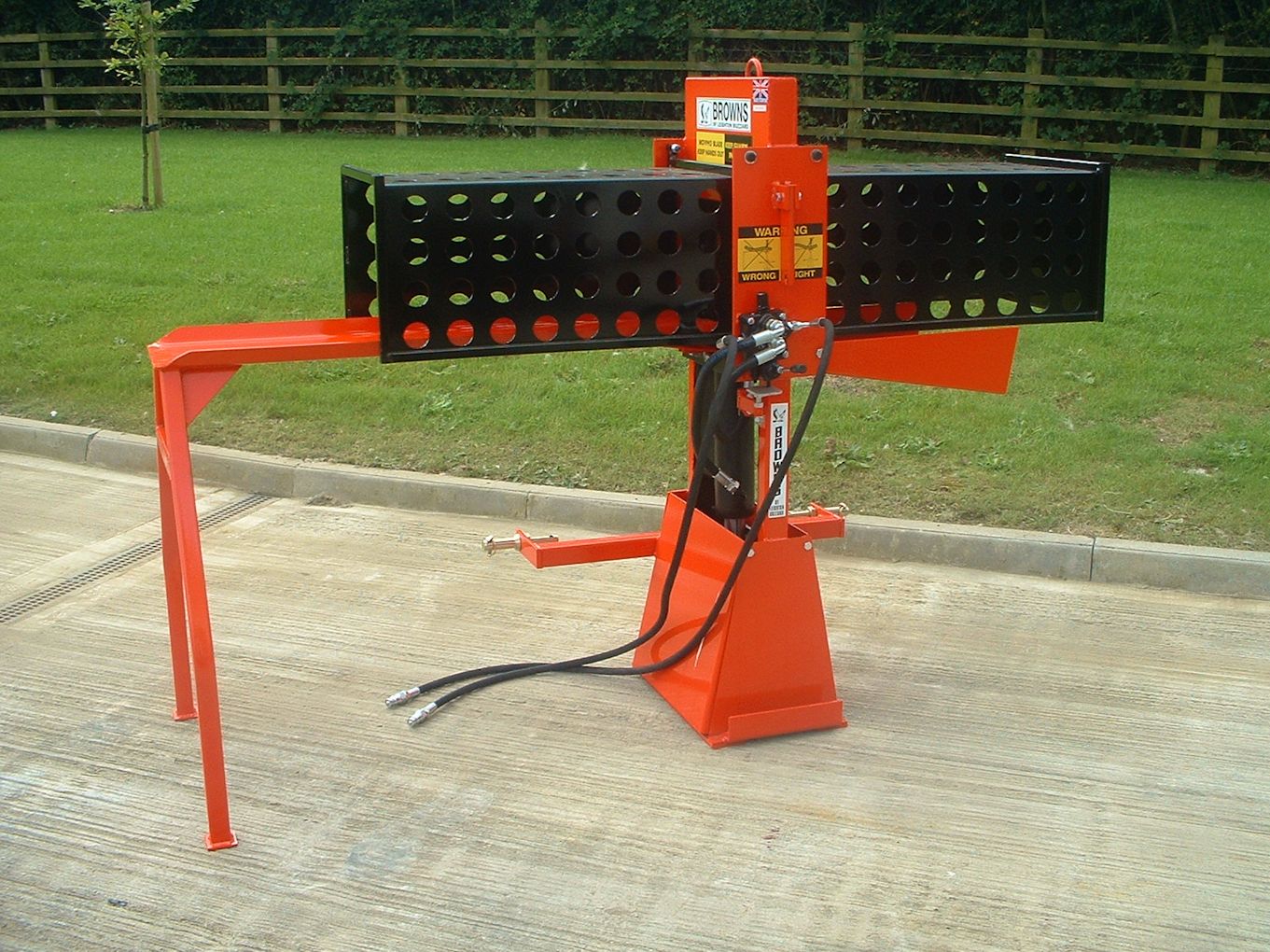 Browns Log Chop Wood Guillotine - Martin Pears Engineering » Martin ...