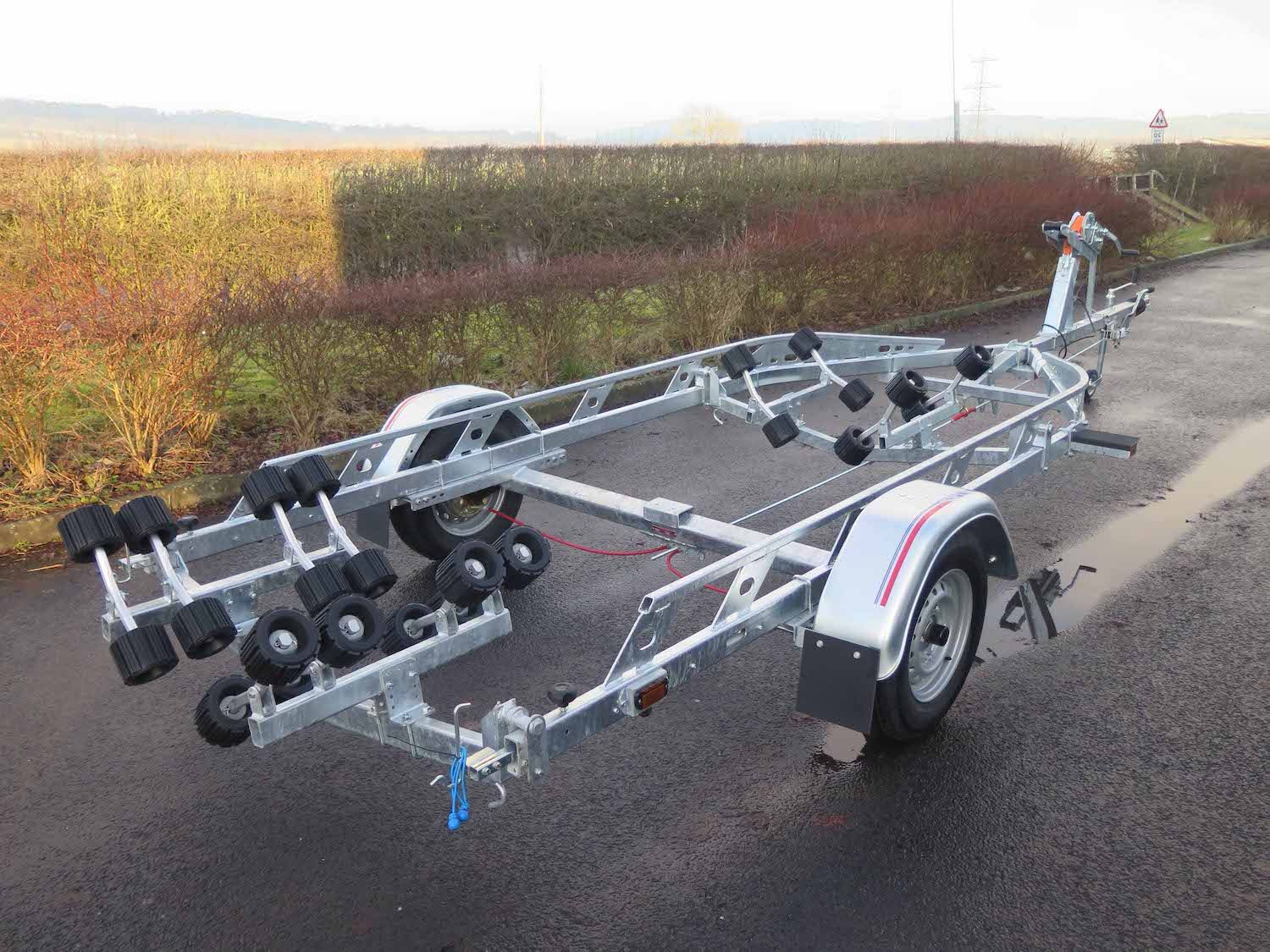 Indespension Roller Coaster Boat Trailer - Martin Pears Engineering ...