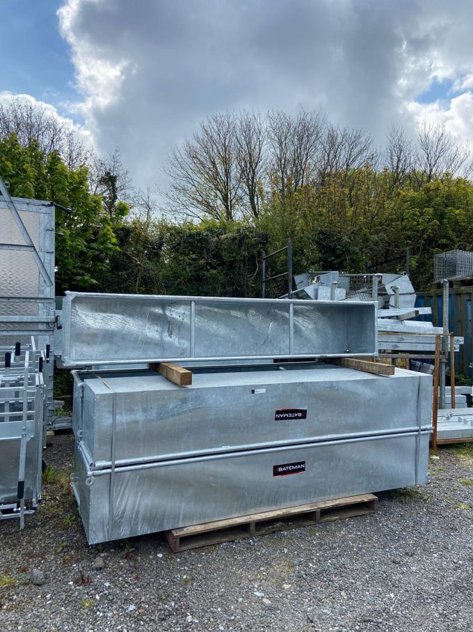 Bateman Standard Water Troughs With No Service Box - Martin Pears ...