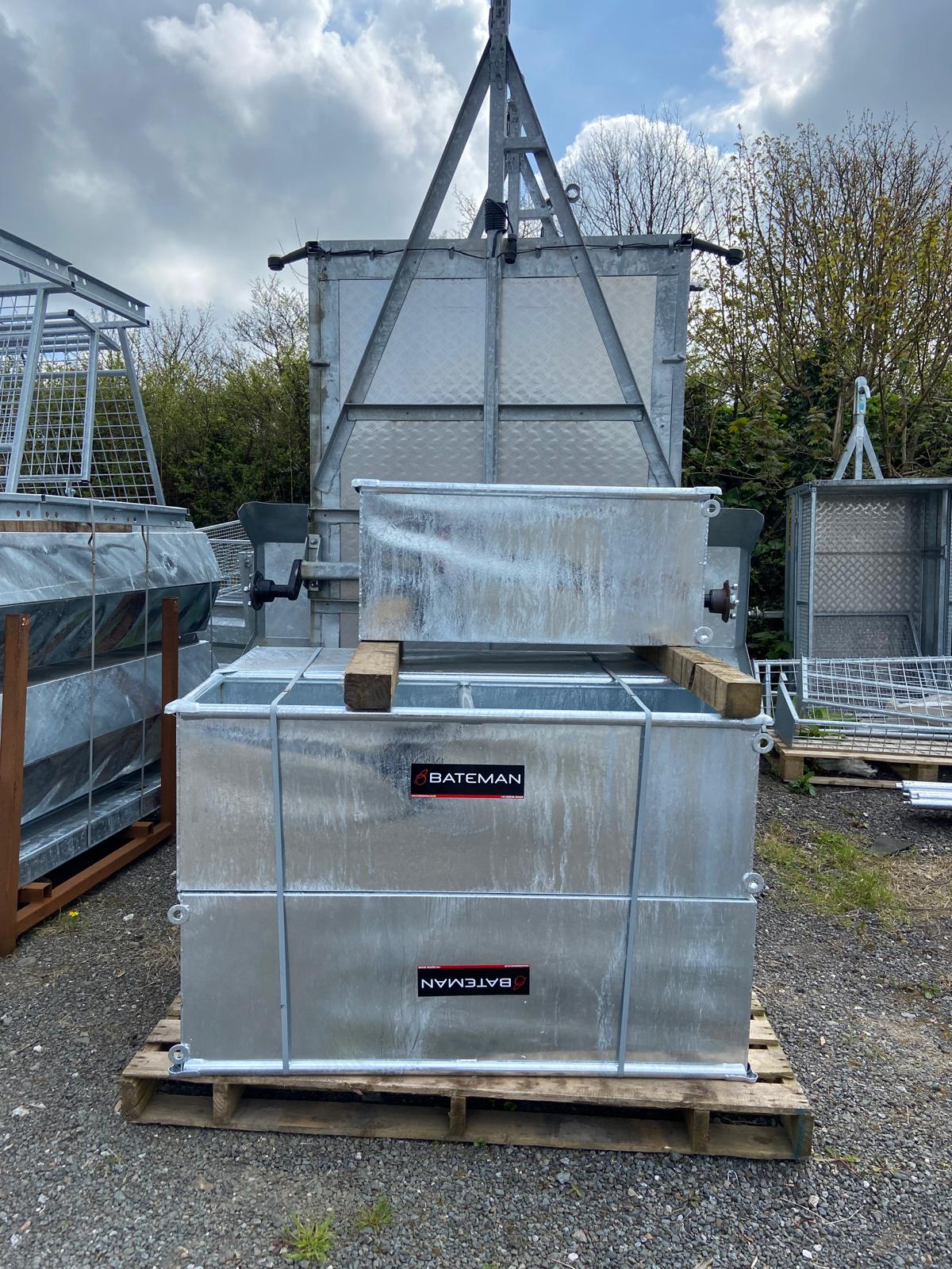 Bateman Standard Water Troughs With No Service Box - Martin Pears ...