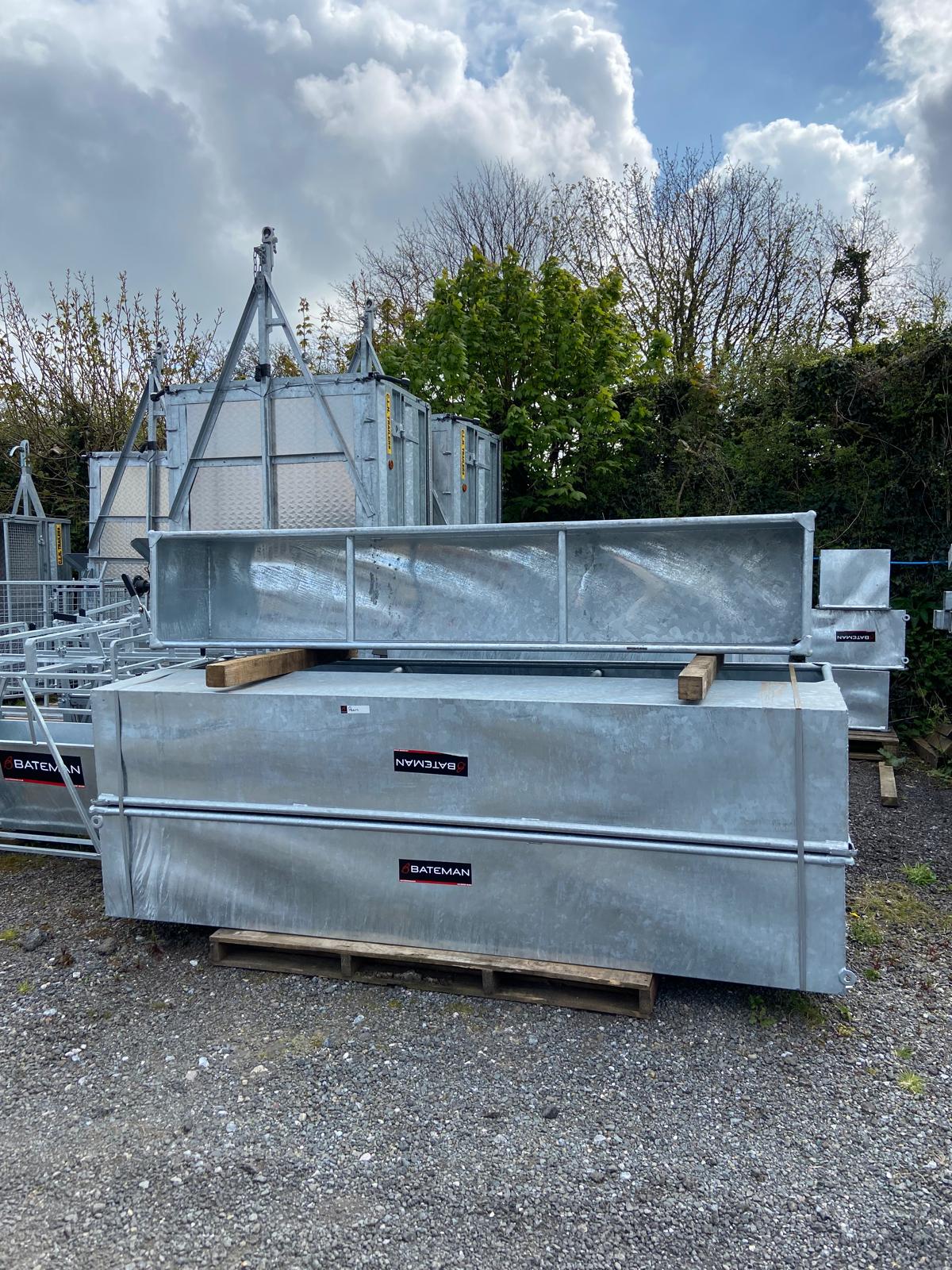 Bateman Standard Water Troughs With No Service Box - Martin Pears ...