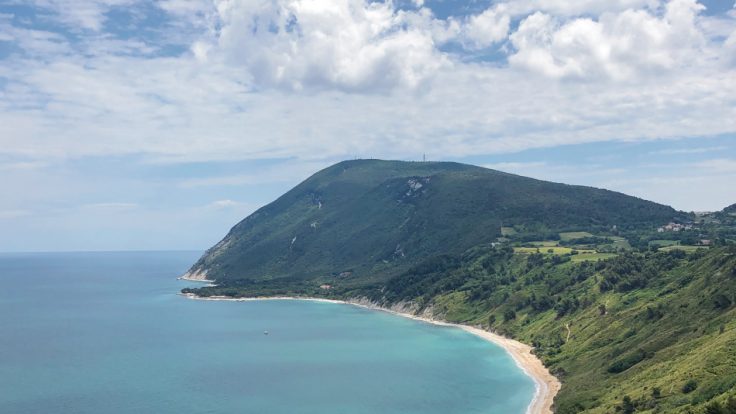 Turismo nel Monte Conero: alla scoperta dei suoi tesori nascosti ...
