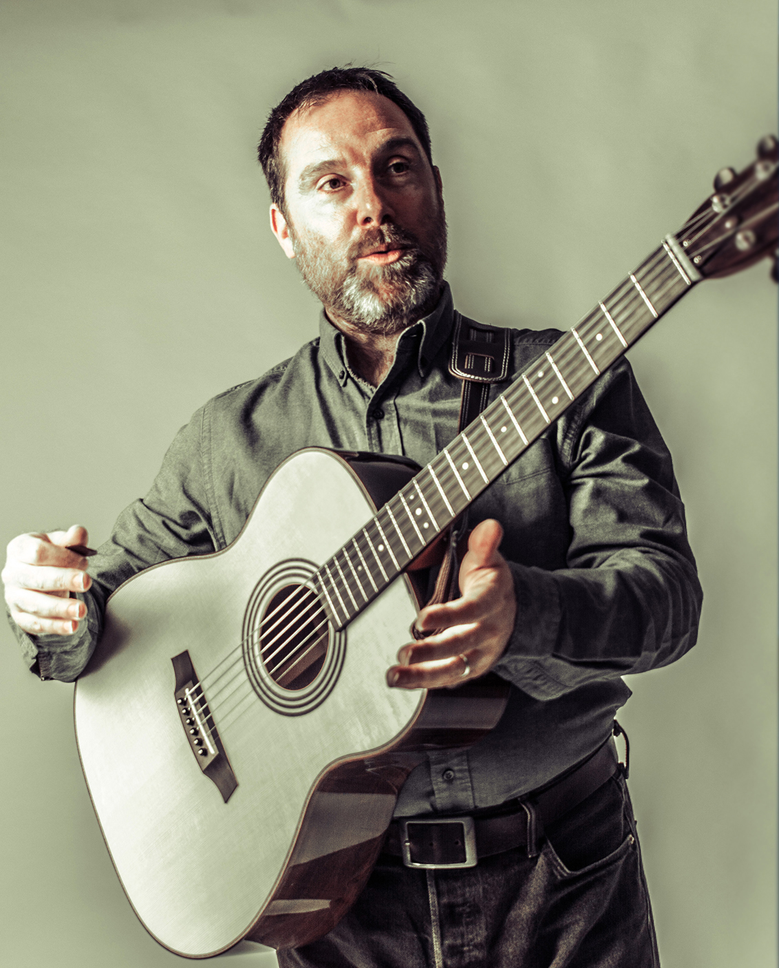 Luke Daniels - Tourbook