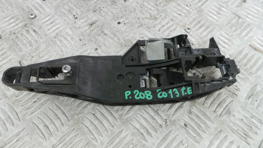 Puxador Exterior Porta Trás Esquerdo - PEUGEOT 208 I - LGS Automóveis
