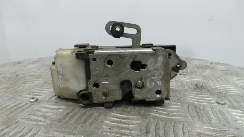 Fechadura / Fecho Porta Frente Esquerdo - FIAT PUNTO - LGS Automóveis